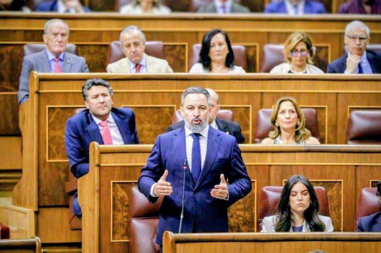 Spain Halts Far-Right Burqa Ban as New 'Security-First' Law Looms