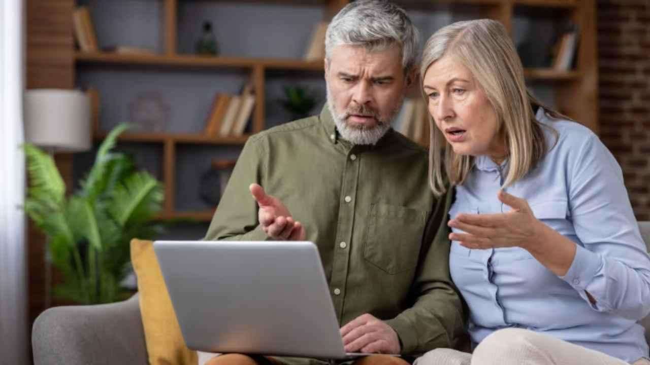 Half a Million UK Retirees Hit by ‘Frozen Pensions’ as DWP Rules Out ...